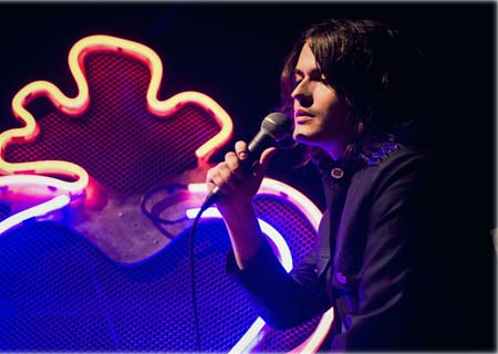 Filipe Catto canta Cássia Eller: Caixa Cultural | Só Notícia Boa