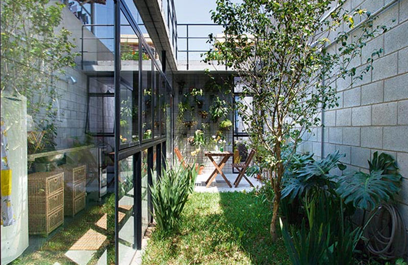 dom-stica-constr-i-casa-moderna-com-150-mil-reais-s-not-cia-boa