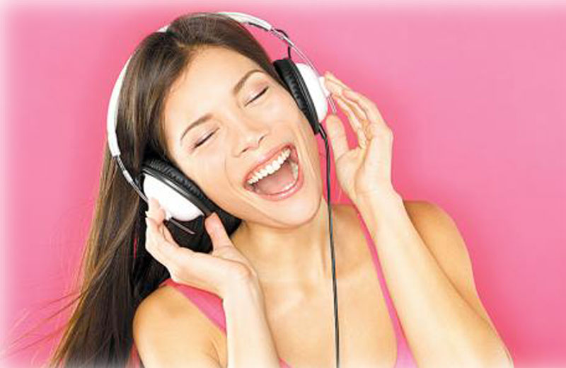 20 músicas mais felizes do mundo: levante seu astral! | Só Notícia Boa