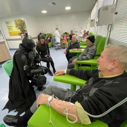 Batman brasileiro motiva pacientes com câncer: “não desistam do ...