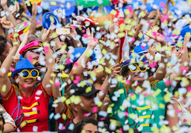 Fevereiro chegou, ufa! Mês de Carnaval, Iemanjá e Pixinguinha | Só ...