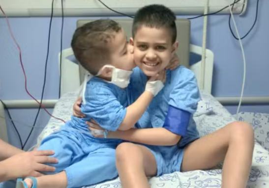 Menino de 3 salva irmão com doença rara ao doar medula; para sempre ...